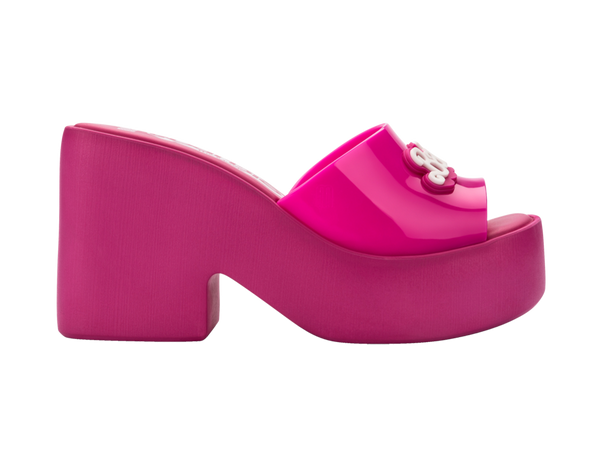 MELISSA POSH + BARBIE AD - Melissa Panama